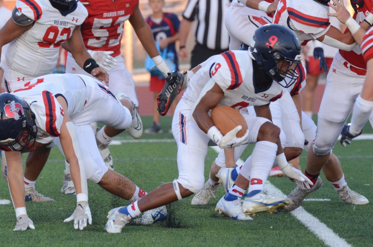 Springville football surges late to beat Spanish Fork | News, Sports ...